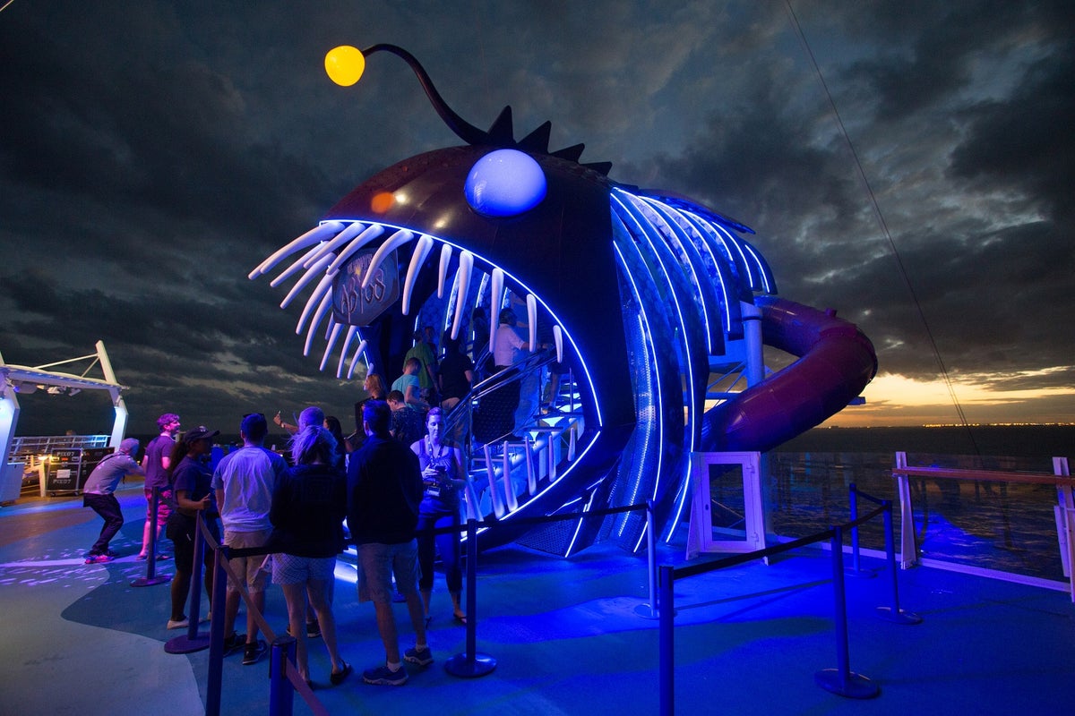 Ultimate Abyss: Royal Caribbean's 10-deck cruise ship slide - The ...