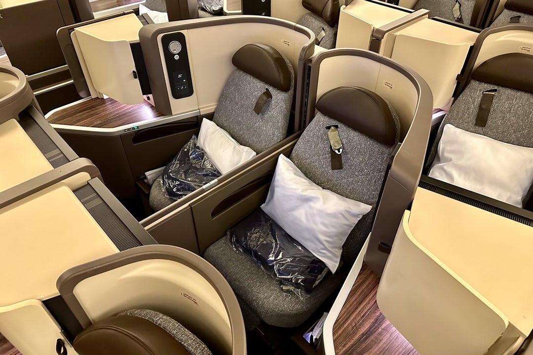 Inside El Al's 1st retrofitted — and massively upgraded — Boeing 777 ...
