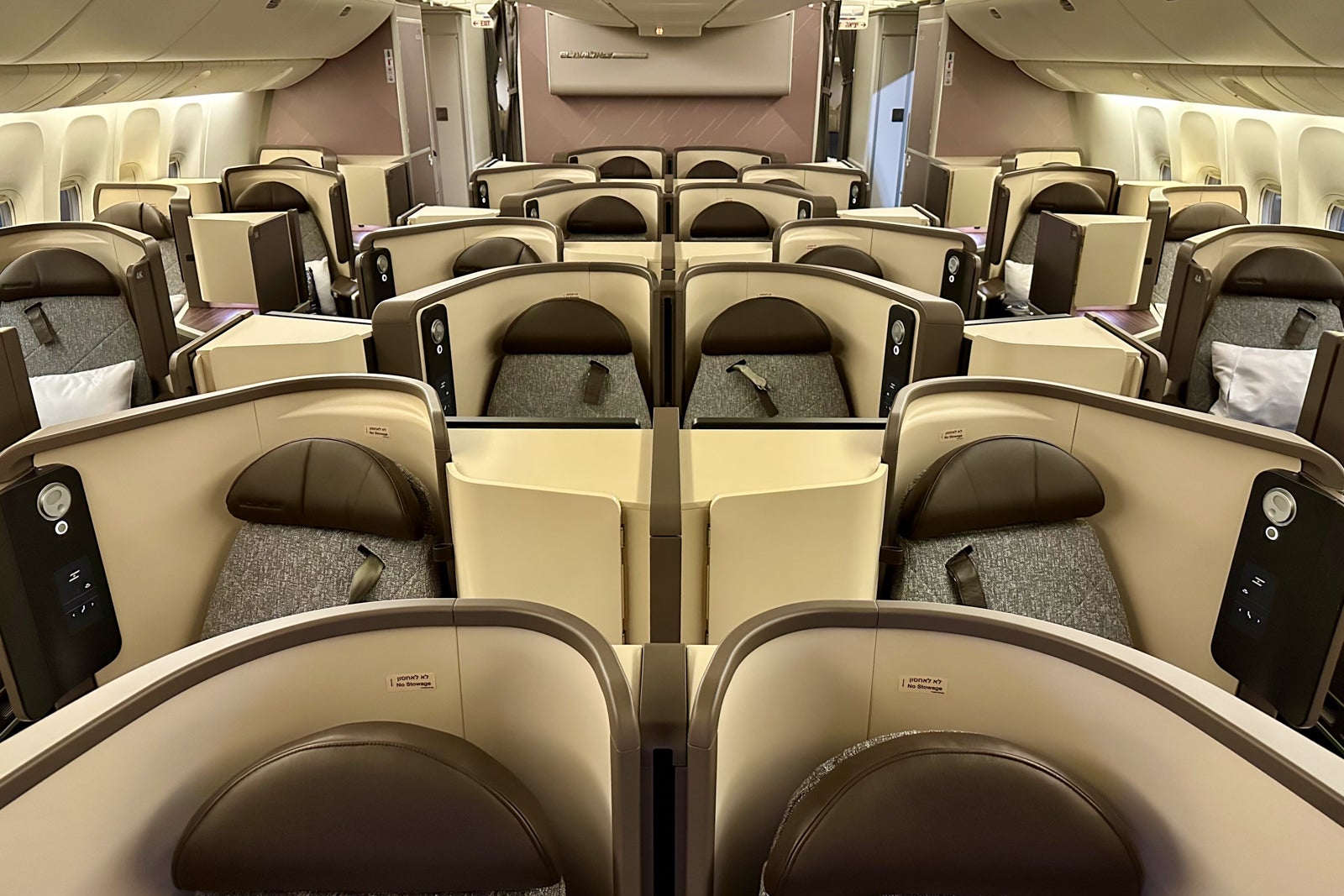 Inside El Al's 1st retrofitted — and massively upgraded — Boeing 777 ...