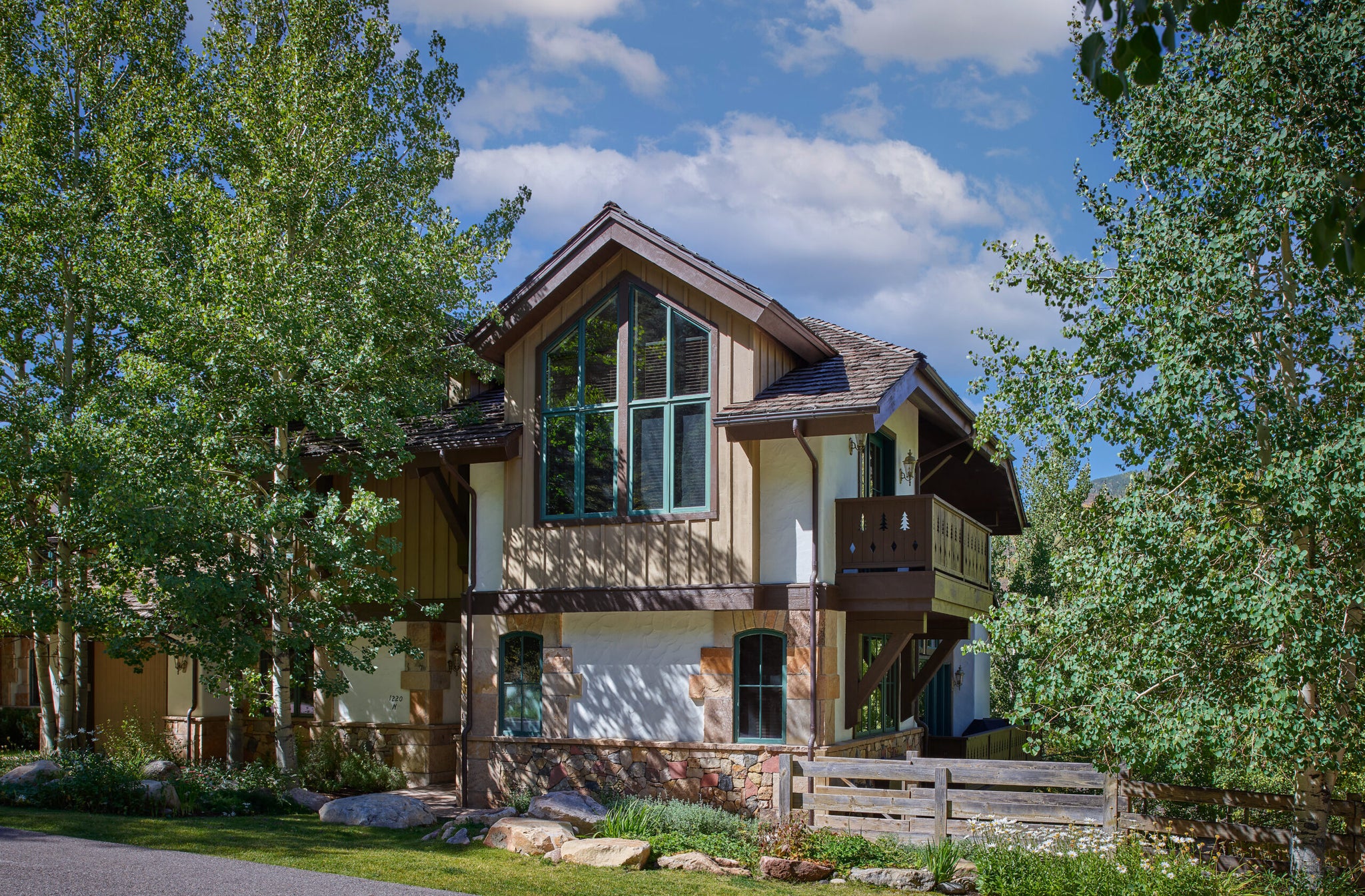 Hyatt enters Airbnb territory with new vacation home booking platform ...