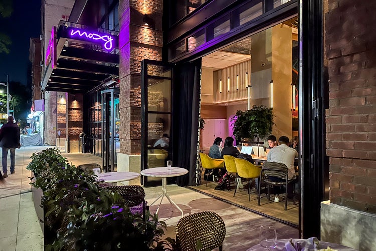What it’s like staying at the Moxy Brooklyn Williamsburg - The Points Guy