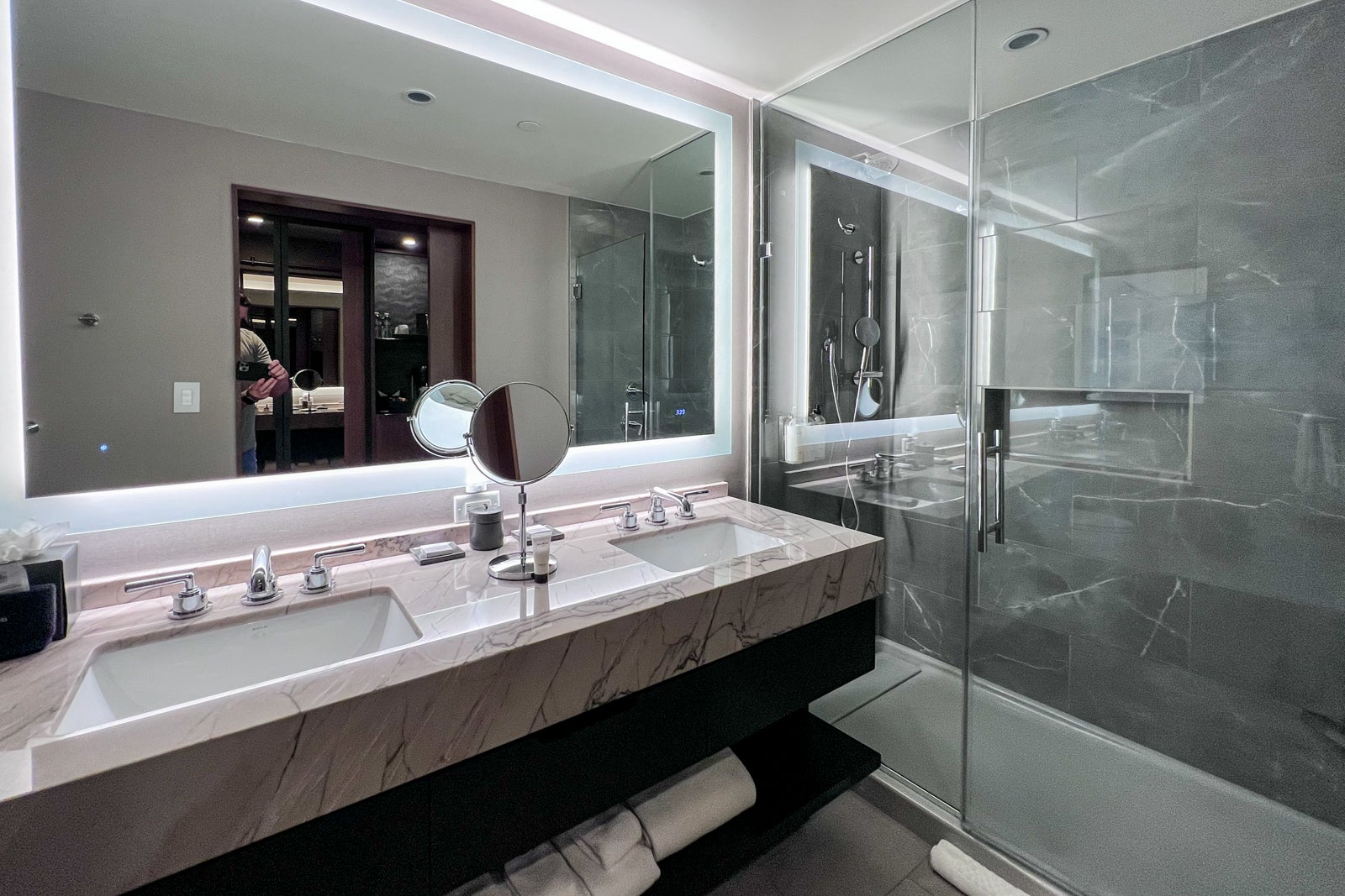 What it's like staying at the Grand Hyatt Nashville, a convention hotel ...