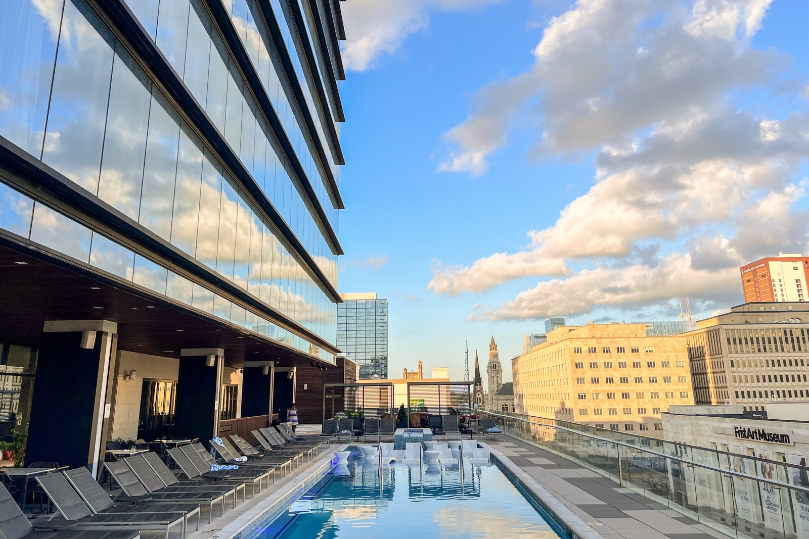 What it's like staying at the Grand Hyatt Nashville, a convention hotel ...