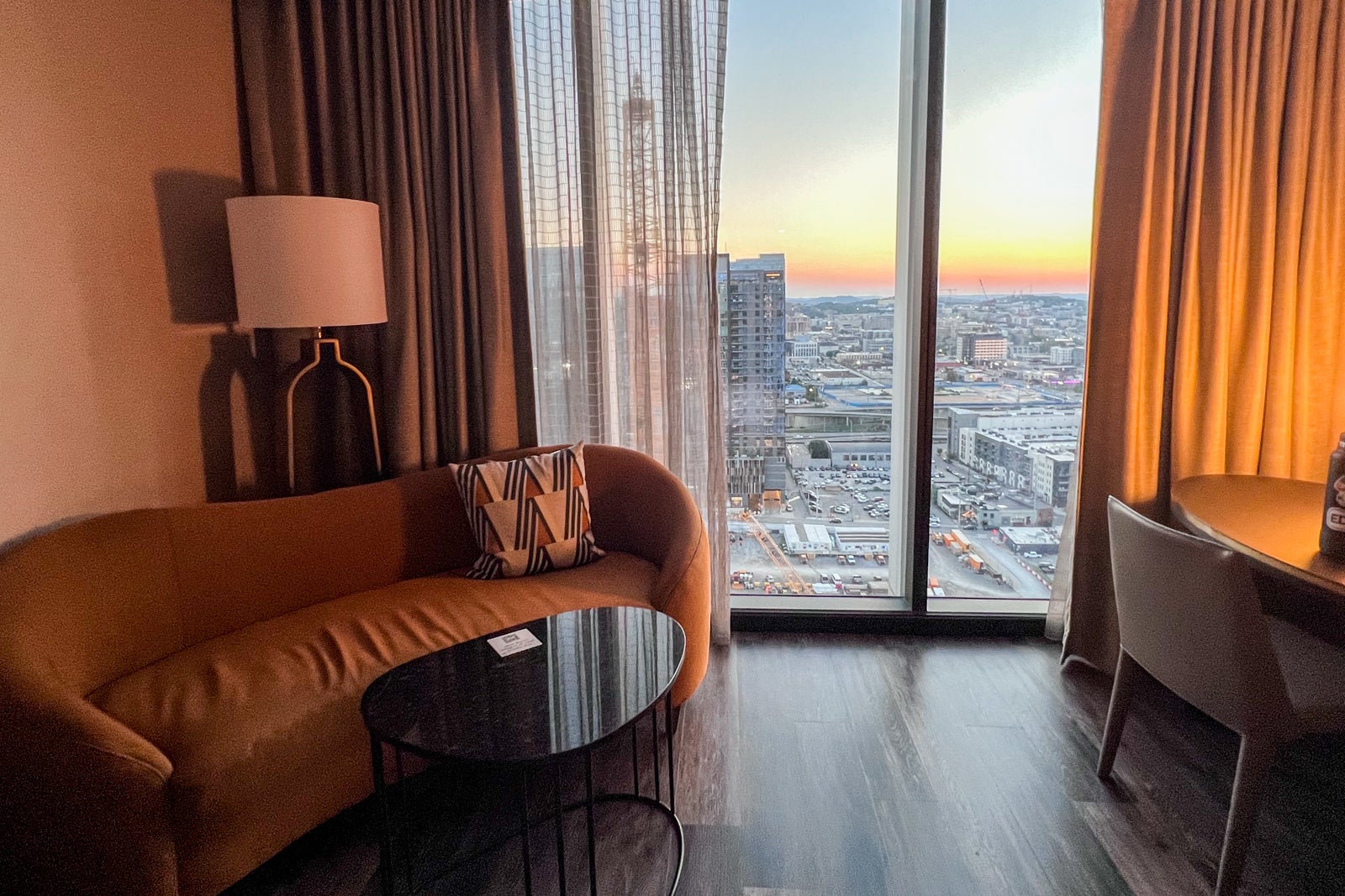 What it's like staying at the Grand Hyatt Nashville, a convention hotel ...