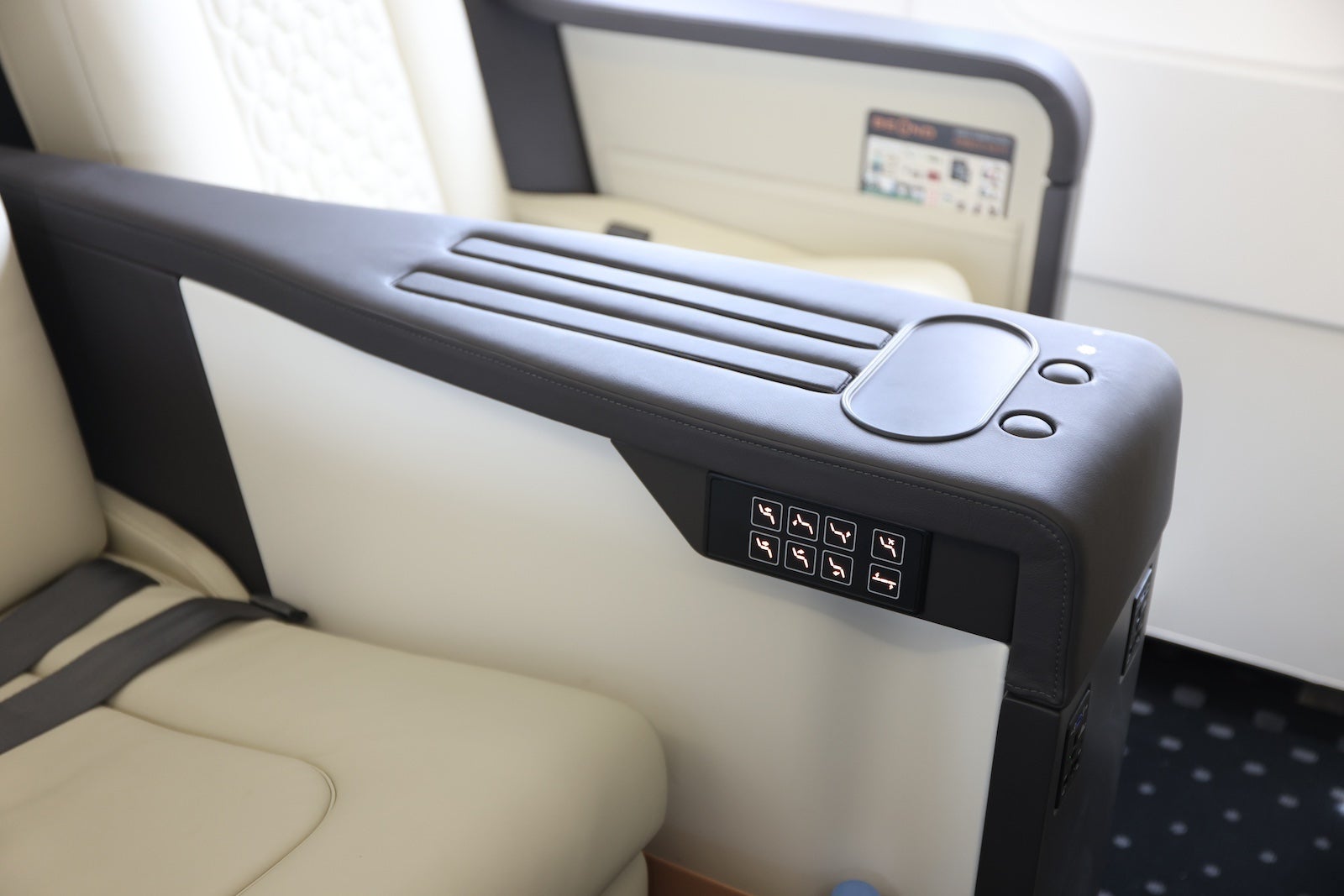 New airline plans flights to Maldives with only lie-flat seats - The ...