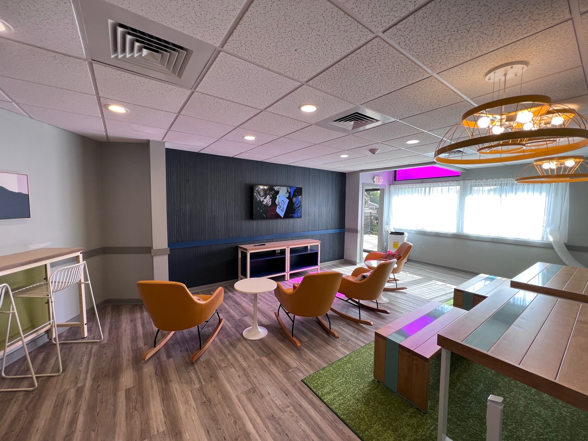 Hilton opens the 1st of its ‘category killer’ budget-friendly brand ...