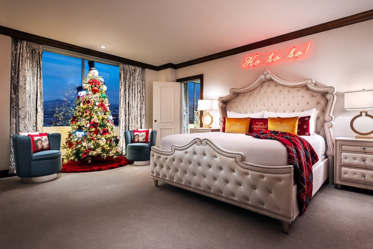 8 hotels with over-the-top Christmas-themed suites - The Points Guy
