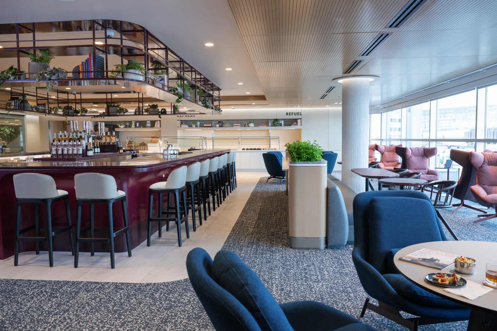 How to choose a credit card for airport lounge access - The Points Guy