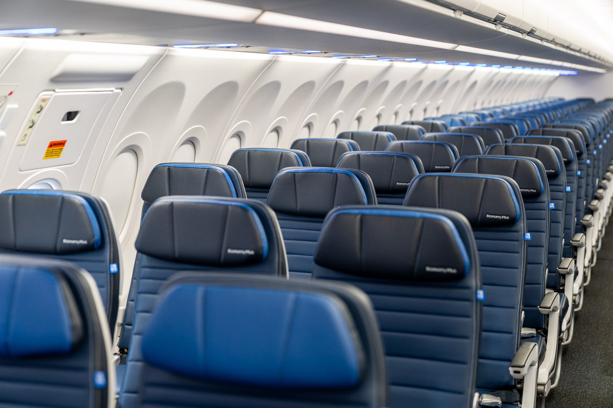 Inside United's 1st Airbus A321neo — step onboard ahead of the ...