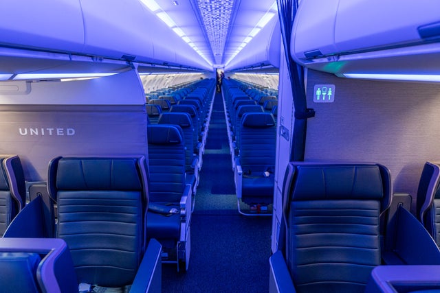 Inside United's 1st Airbus A321neo — step onboard ahead of the ...