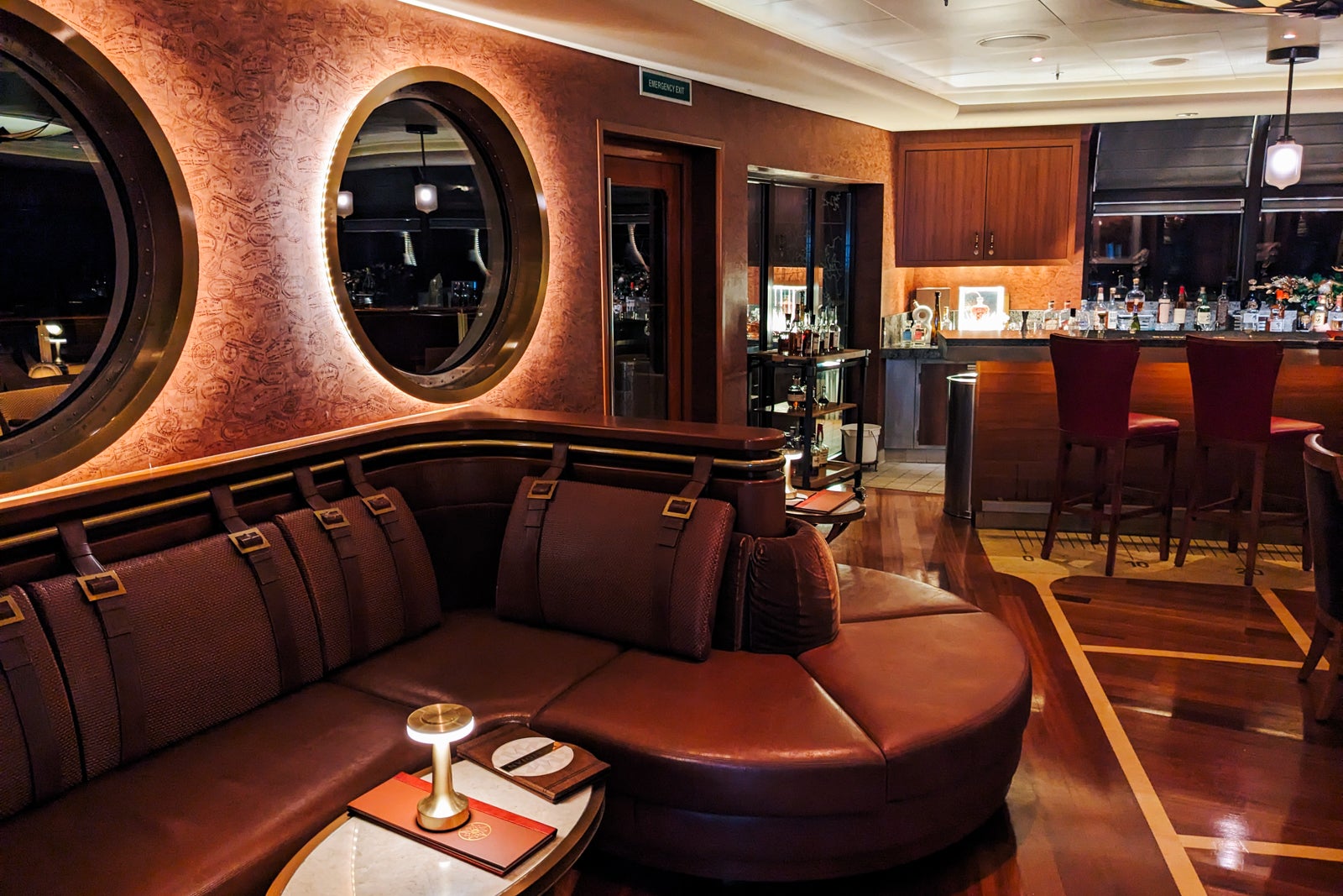 Remy: A guide to Disney Cruise Line's French restaurant (with menu ...