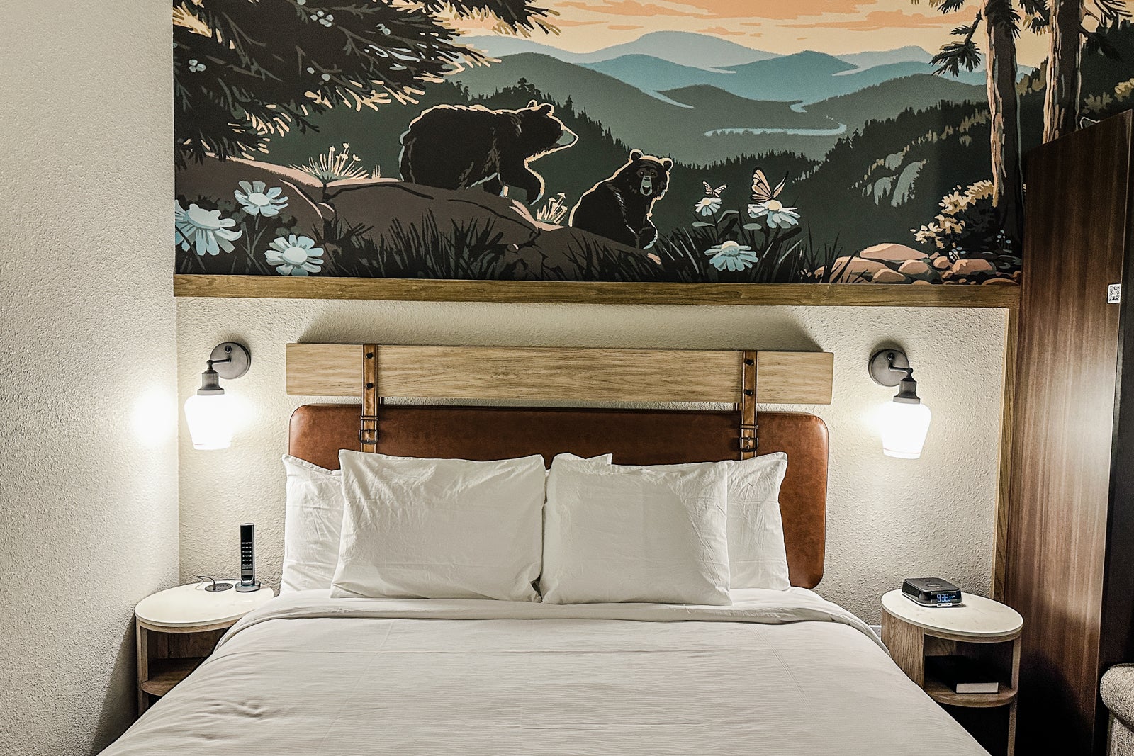 An inside look at Dollywood’s newest resort, Heartsong Lodge & Resort ...