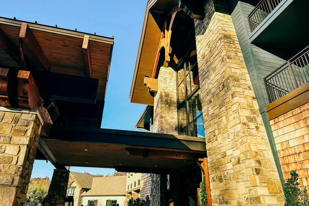 An inside look at Dollywood’s newest resort, Heartsong Lodge & Resort ...