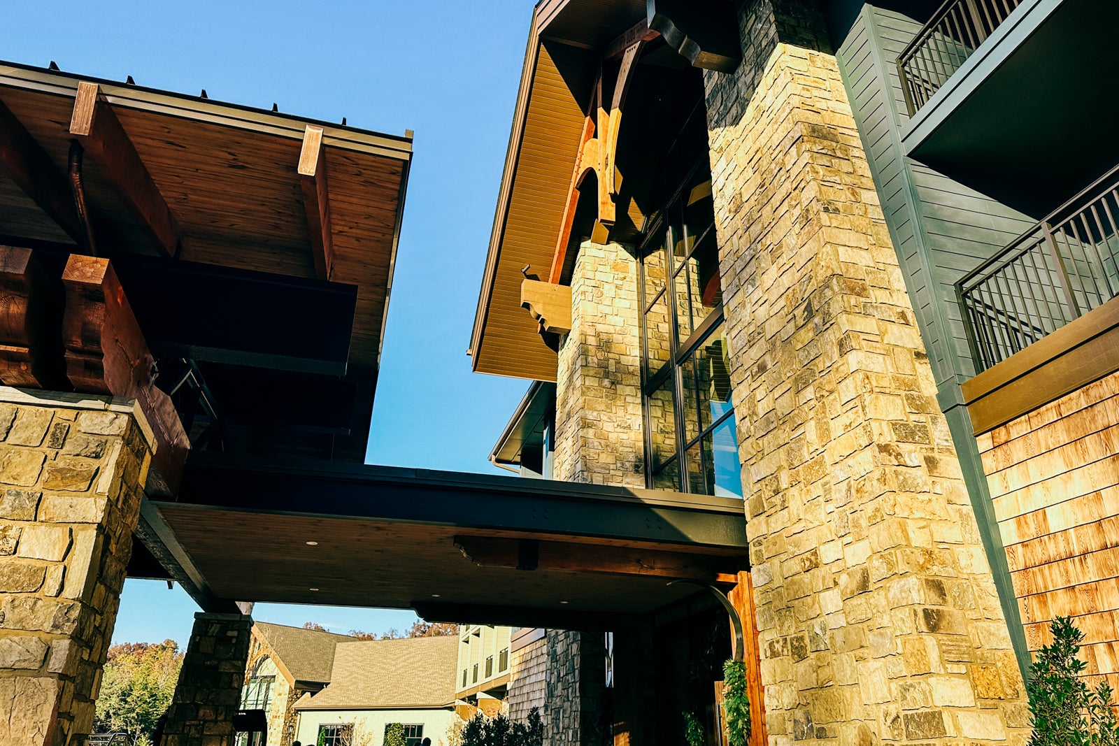 An inside look at Dollywood’s newest resort, Heartsong Lodge & Resort - The Points Guy