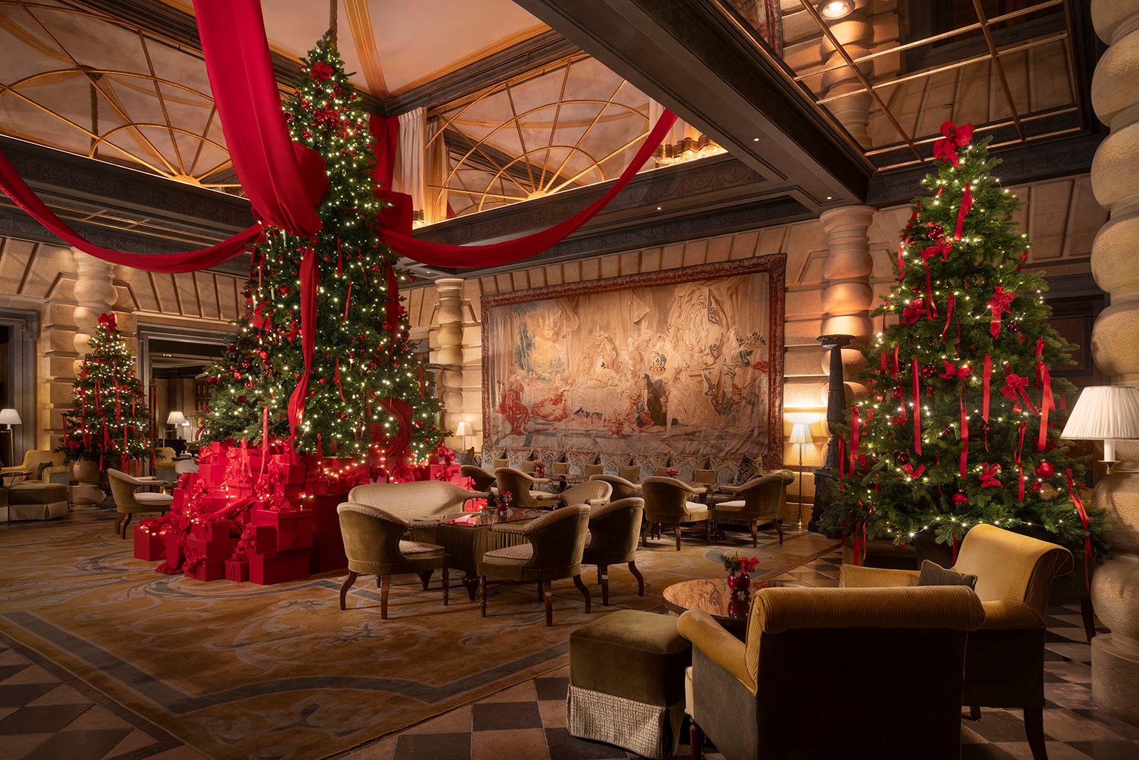12 best festive hotels for celebrating the holidays - The Points Guy