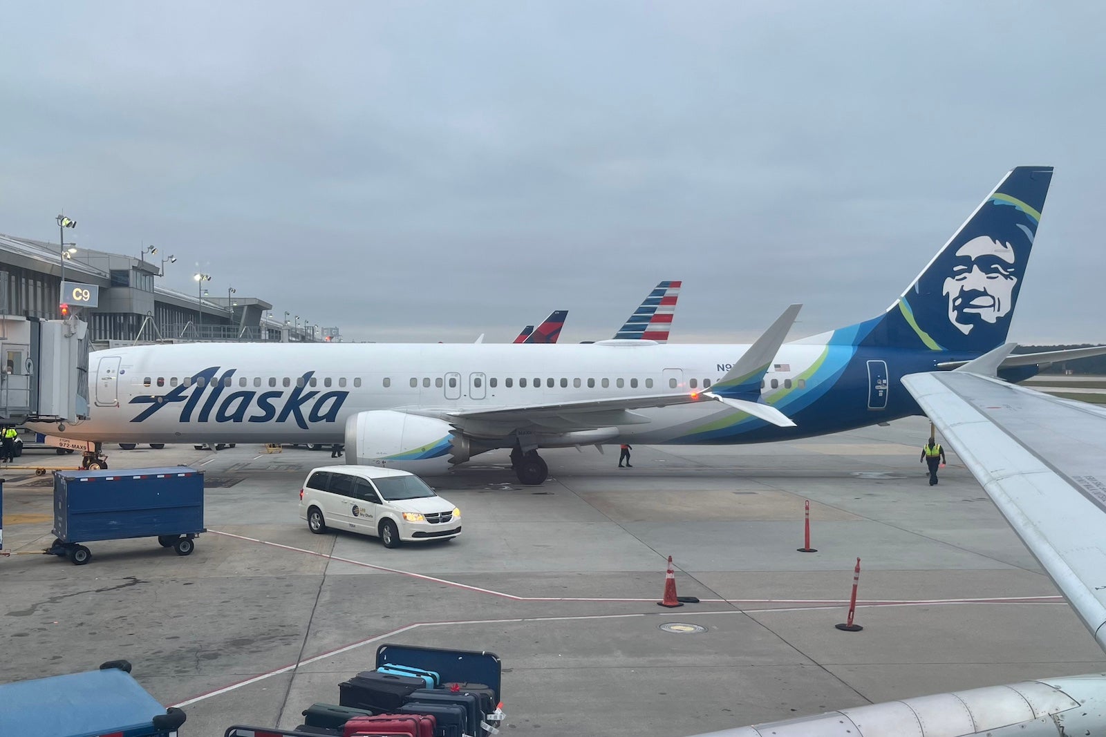 Alaska Airlines forms partnership with Porter Airlines - The Points Guy