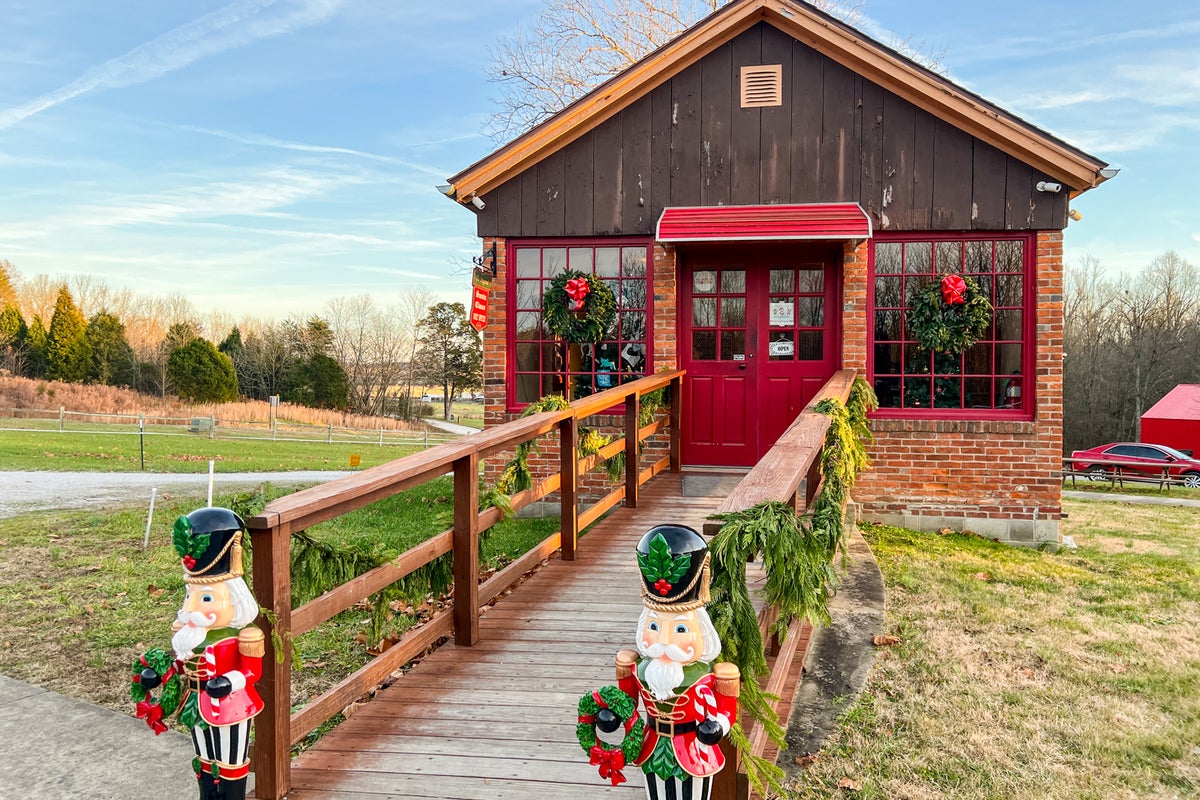 Guide to visiting Santa Claus, Indiana - The Points Guy