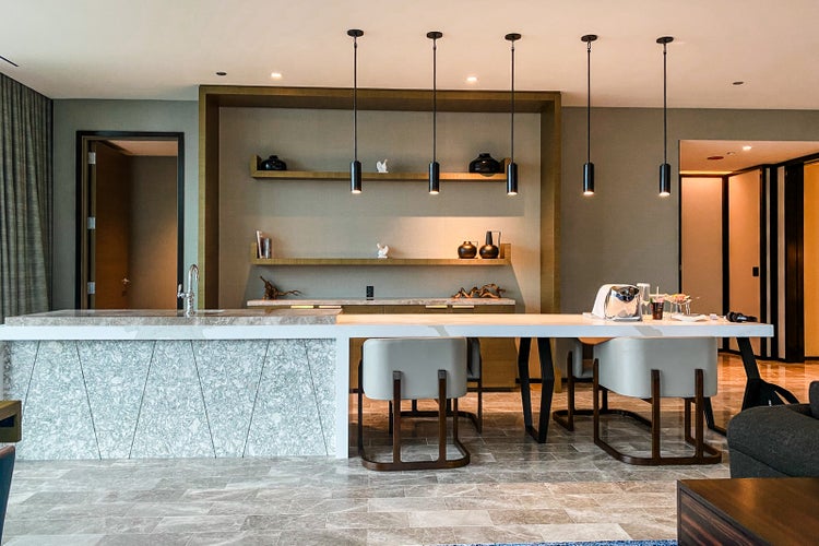 Sky-high luxury: A review of the new St. Regis Chicago - The Points Guy