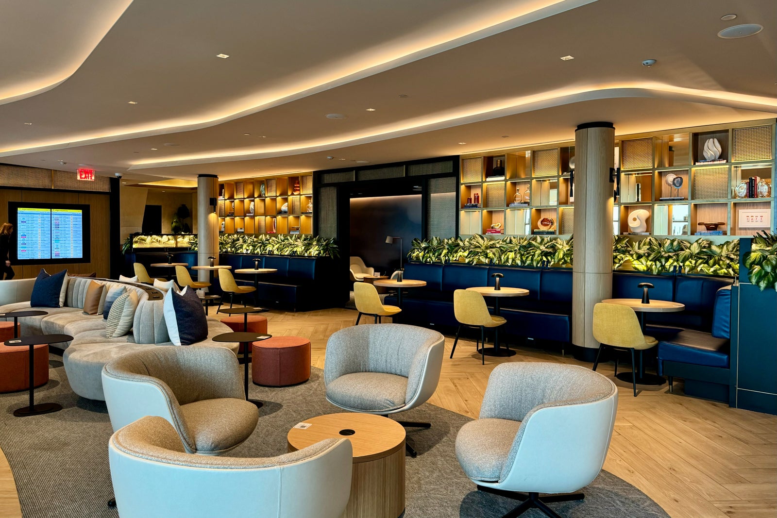 Chase's interesting new JFK lounge is now open - The Points Guy