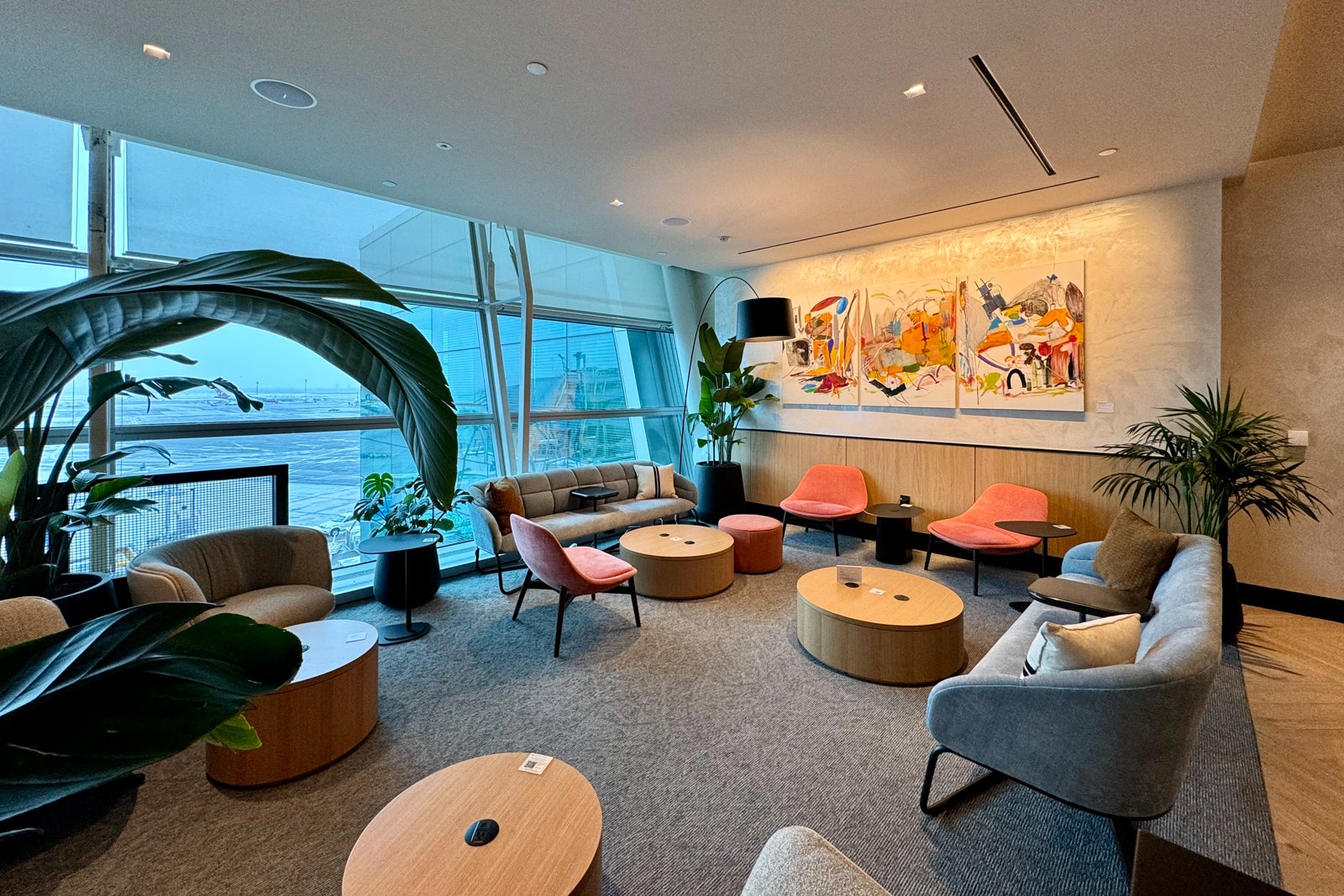 Chase's interesting new JFK lounge is now open - The Points Guy