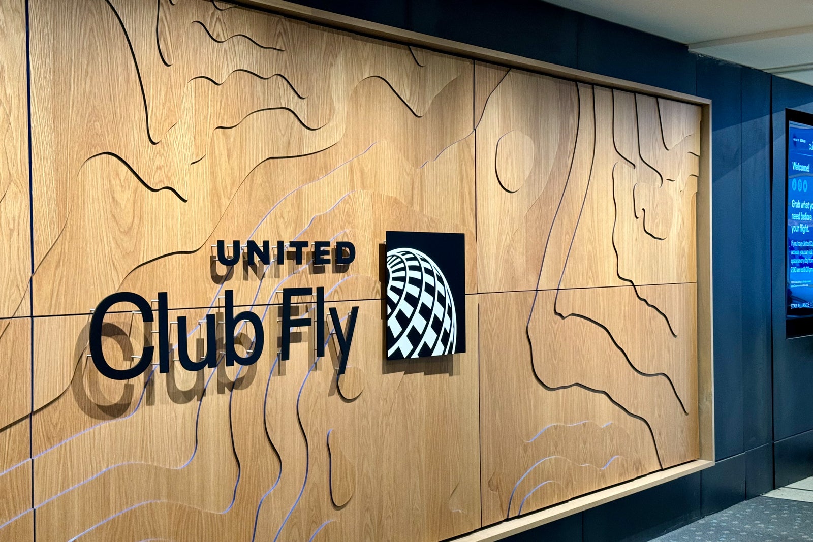 How to get United Club lounge access: From credit cards to paid lounge ...