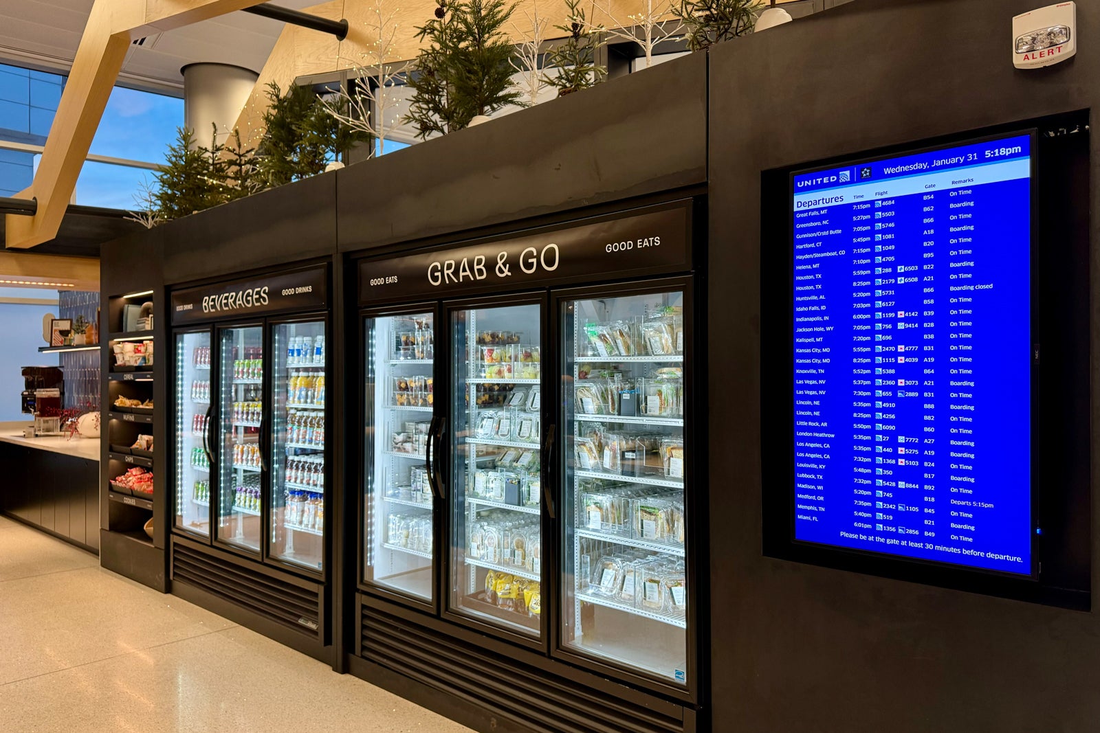 United to open its second grab-and-go Club Fly and largest-ever lounge ...