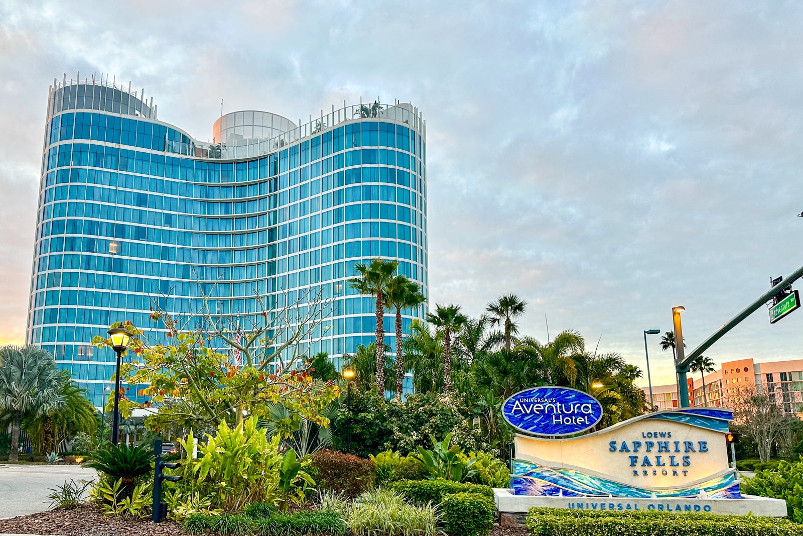 Review of Universal Aventura Hotel at Universal Orlando Resort - The ...