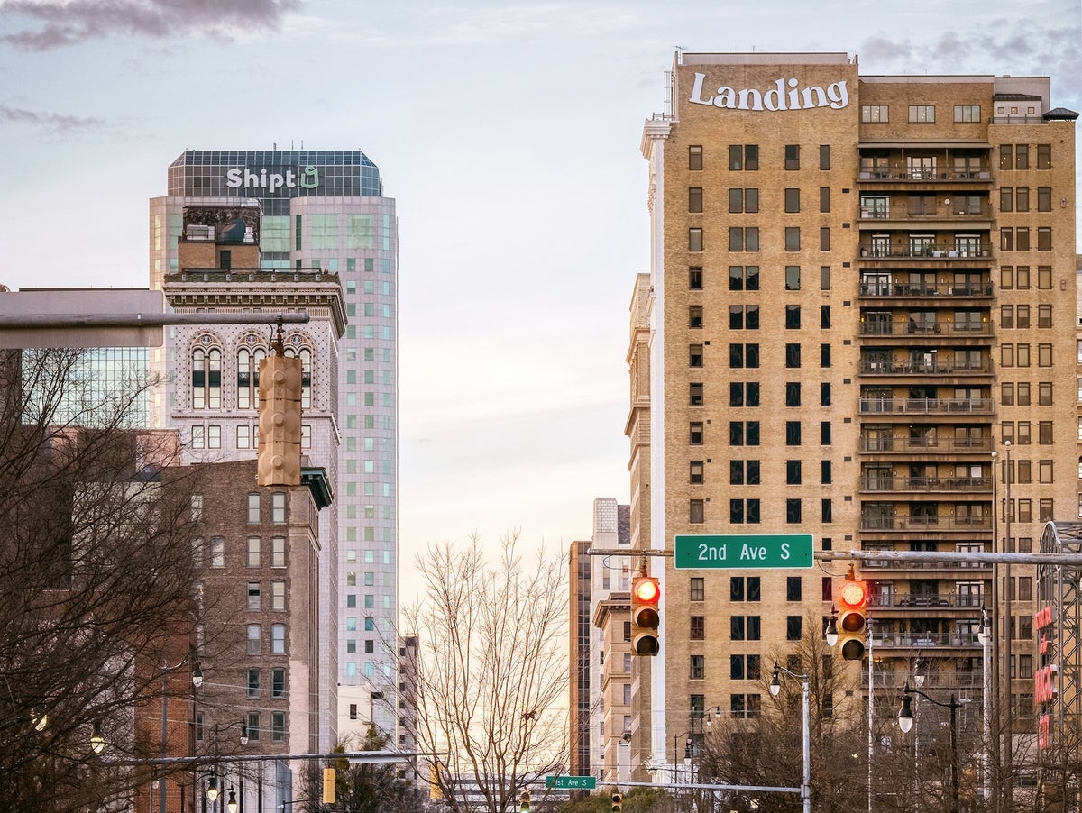 Frontier and Landing launch new Nomad Pass for unlimited flights and ...