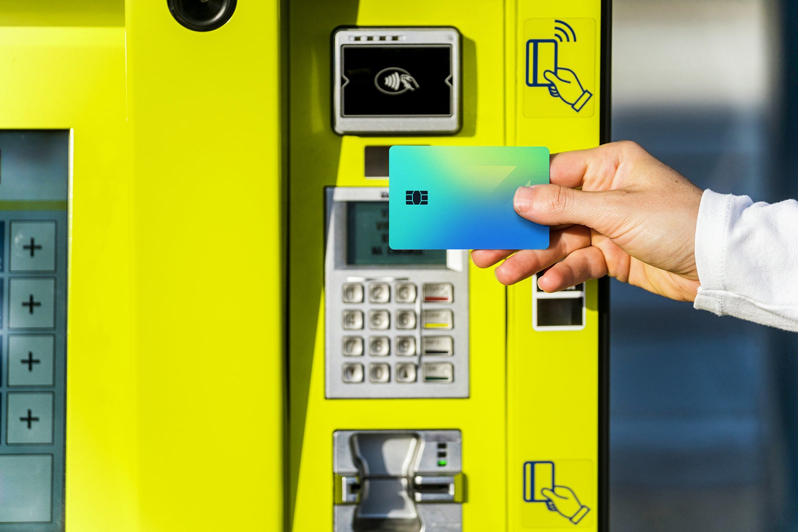 3 new technologies from Visa could lighten your wallet and payments ...