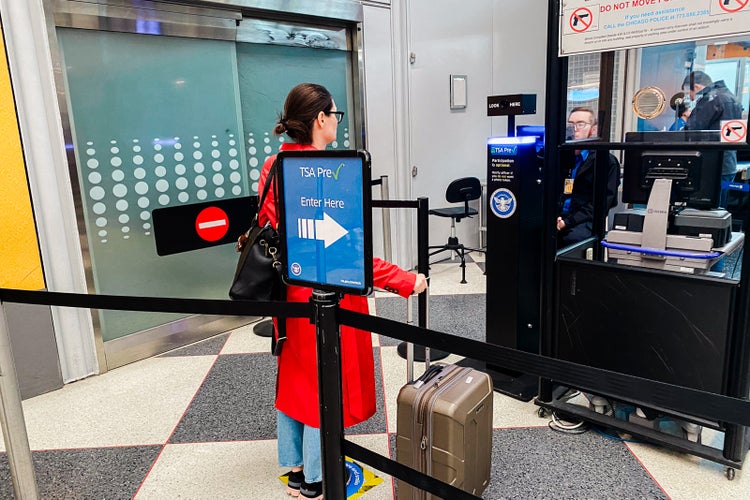 I tried the TSA PreCheck Touchless ID program at O'Hare — and it's a ...