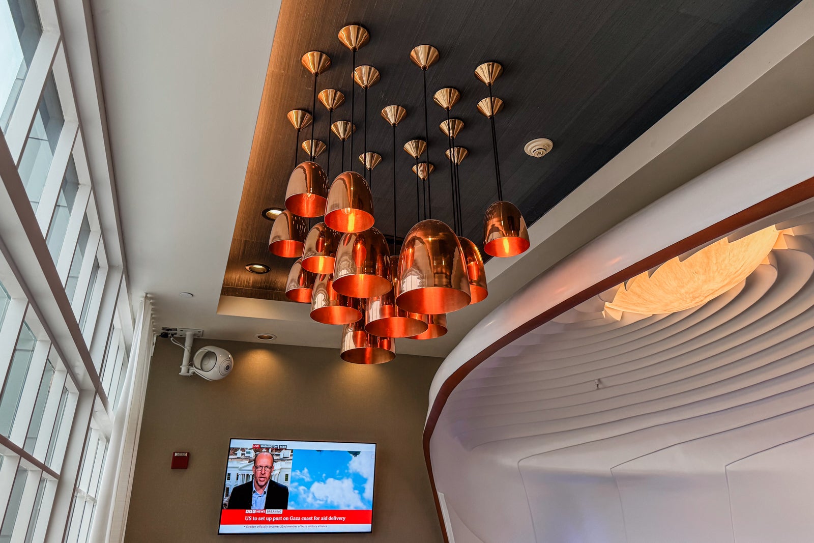 Review: United's invite-only Classified restaurant at Newark - The ...