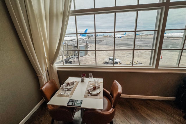 Review: United's invite-only Classified restaurant at Newark - The ...