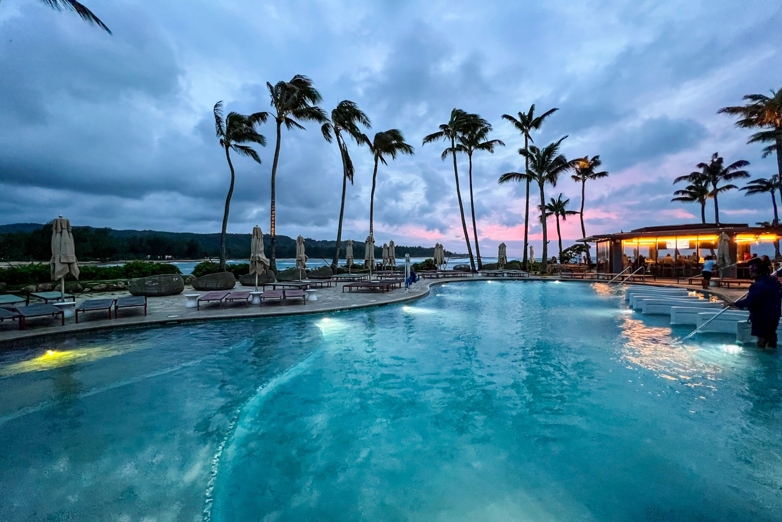 Ritz-Carlton is taking over a famed resort on the North Shore of Oahu ...