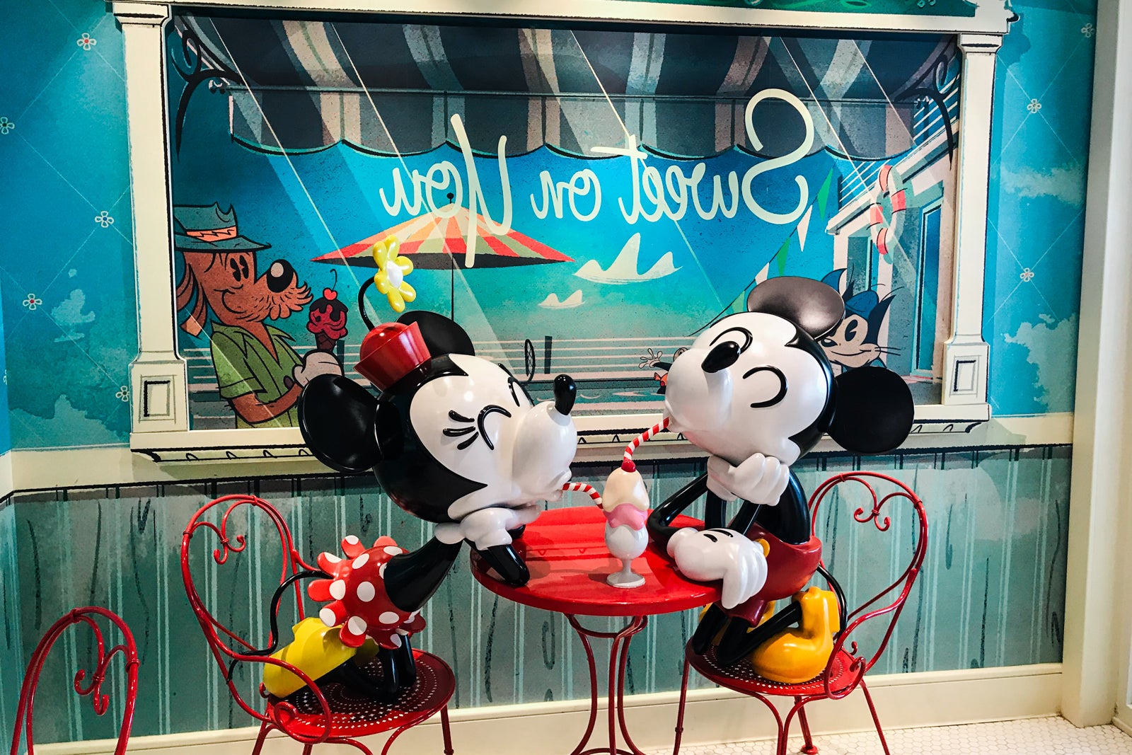 Disney cruise food: The ultimate guide to restaurants and dining on ...