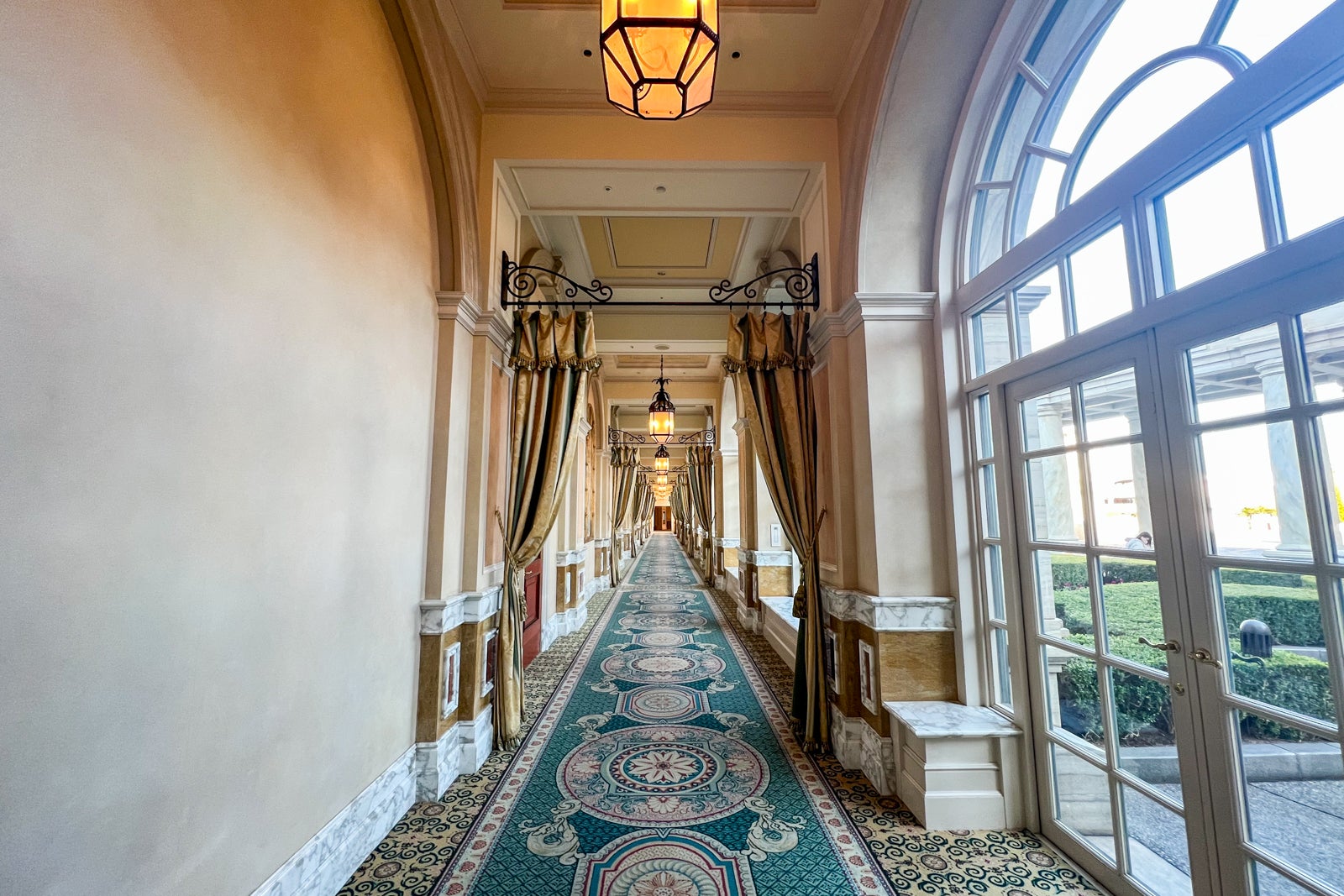 What it's really like to stay at the Tokyo DisneySea Hotel MiraCosta ...