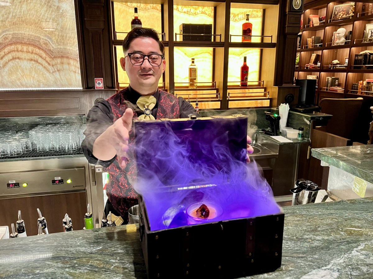 My strange night out at Princess Cruises' new magic-infused nightspot ...