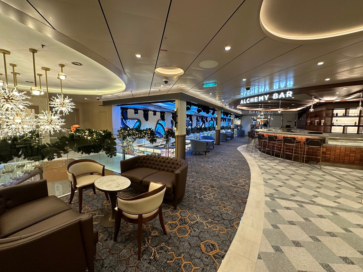 A guide to Carnival’s Alchemy Bar (with menu) – First Class Travel Now