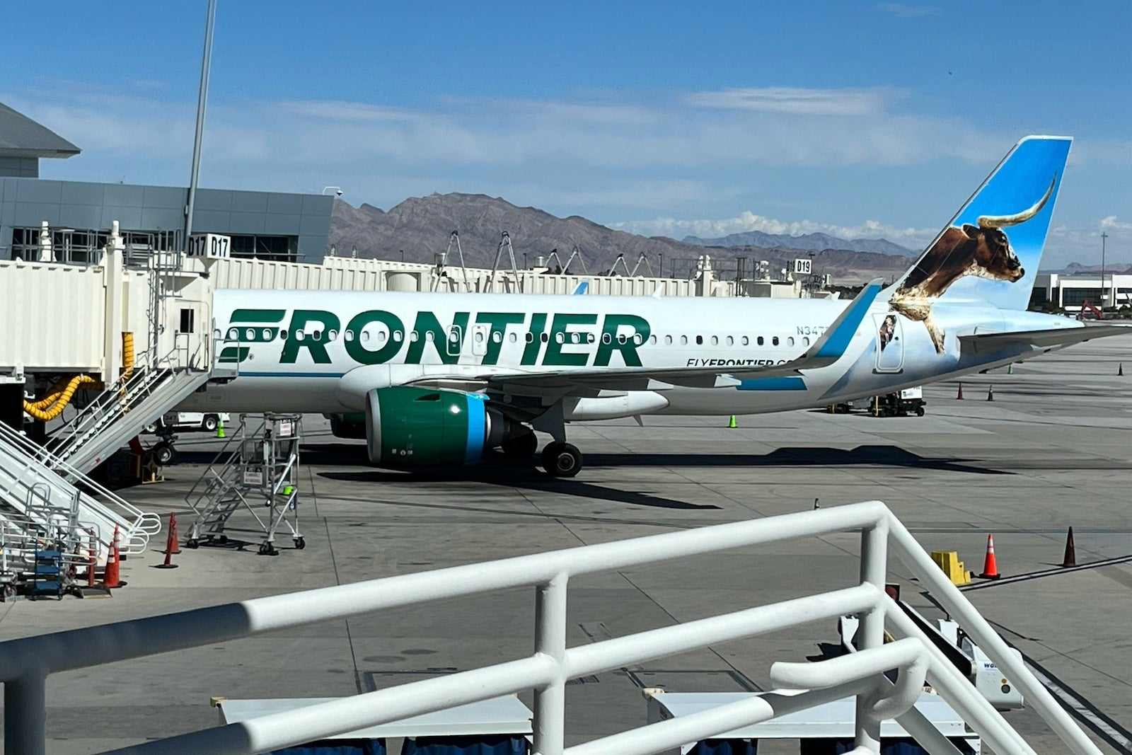 Frontier's newest add-on option features an empty middle seat - The ...