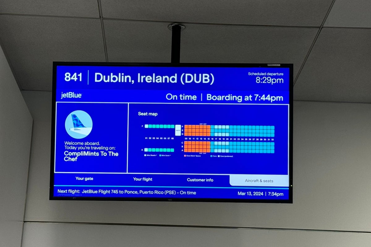JetBlue's inaugural flight to Dublin touches down - The Points Guy