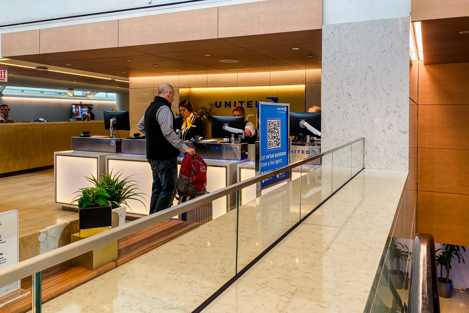 The best lounges at Chicago’s O’Hare — and how to get inside - The ...