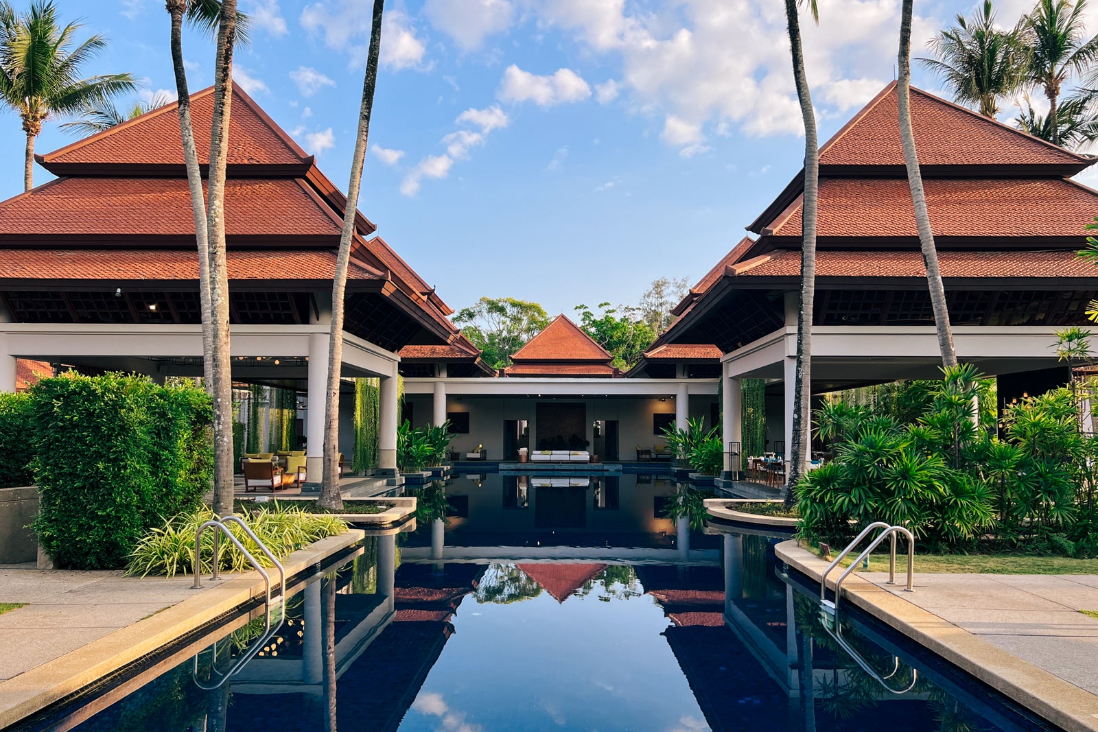 Top 3 Thai hotels with 'White Lotus' vibes that aren’t the Four Seasons - The Points Guy