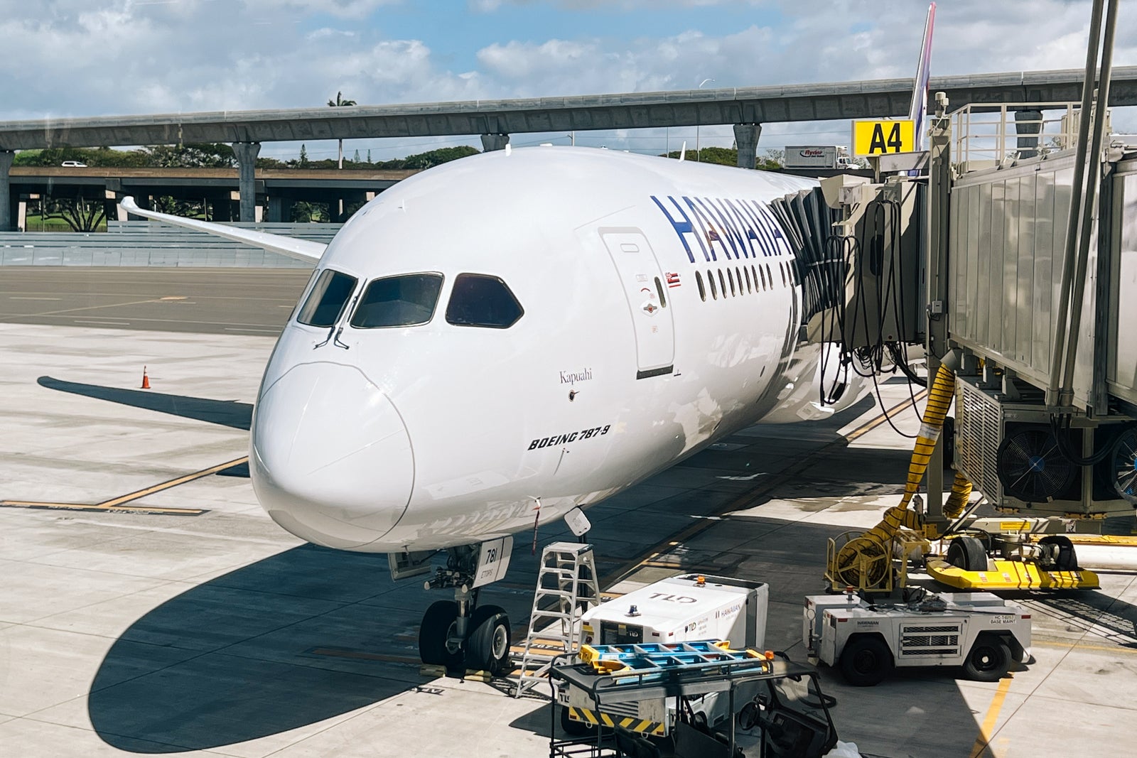 A new era for Hawaiian Airlines as it launches Dreamliner service: TPG ...