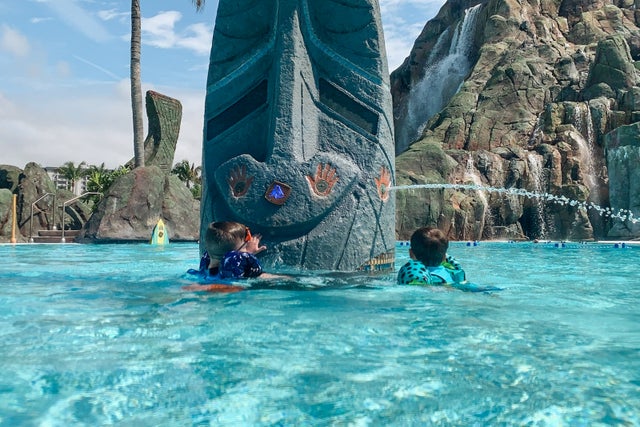 The essential guide to Universal's Volcano Bay water park - VoyageAround