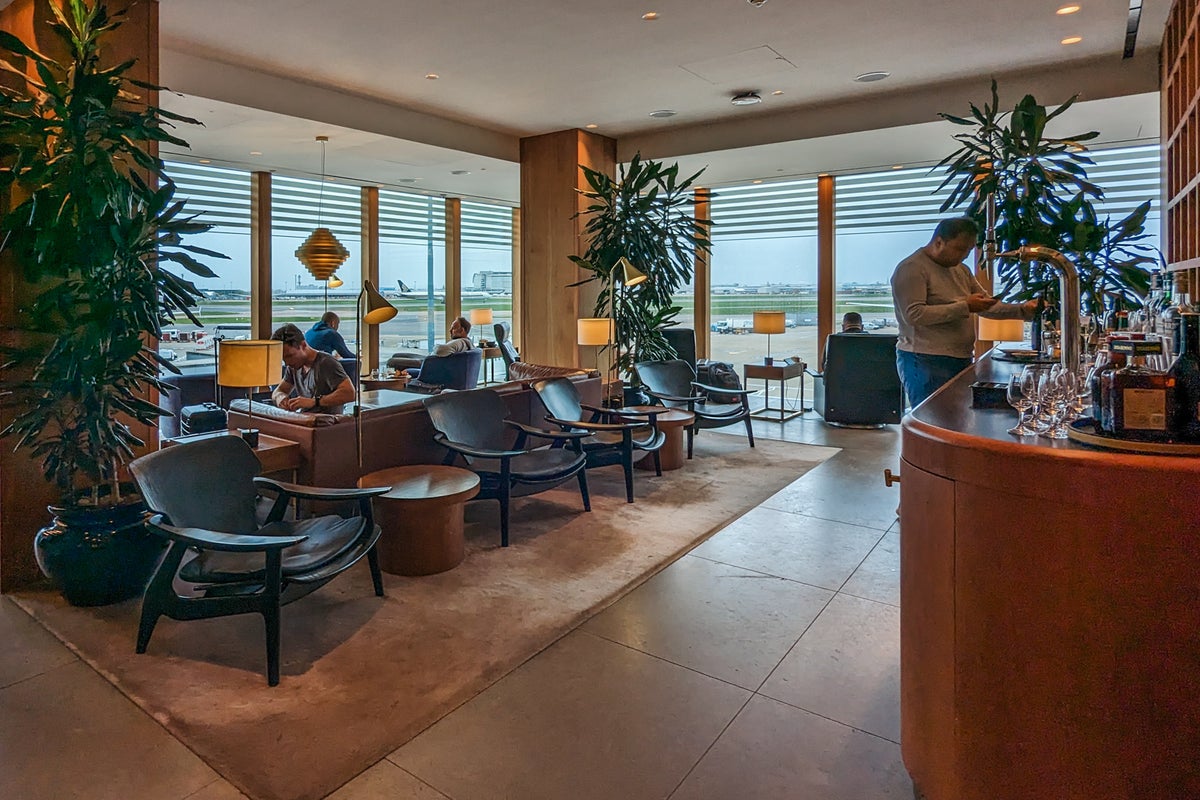 Considering British Airways' status match? I flew American Airlines ...