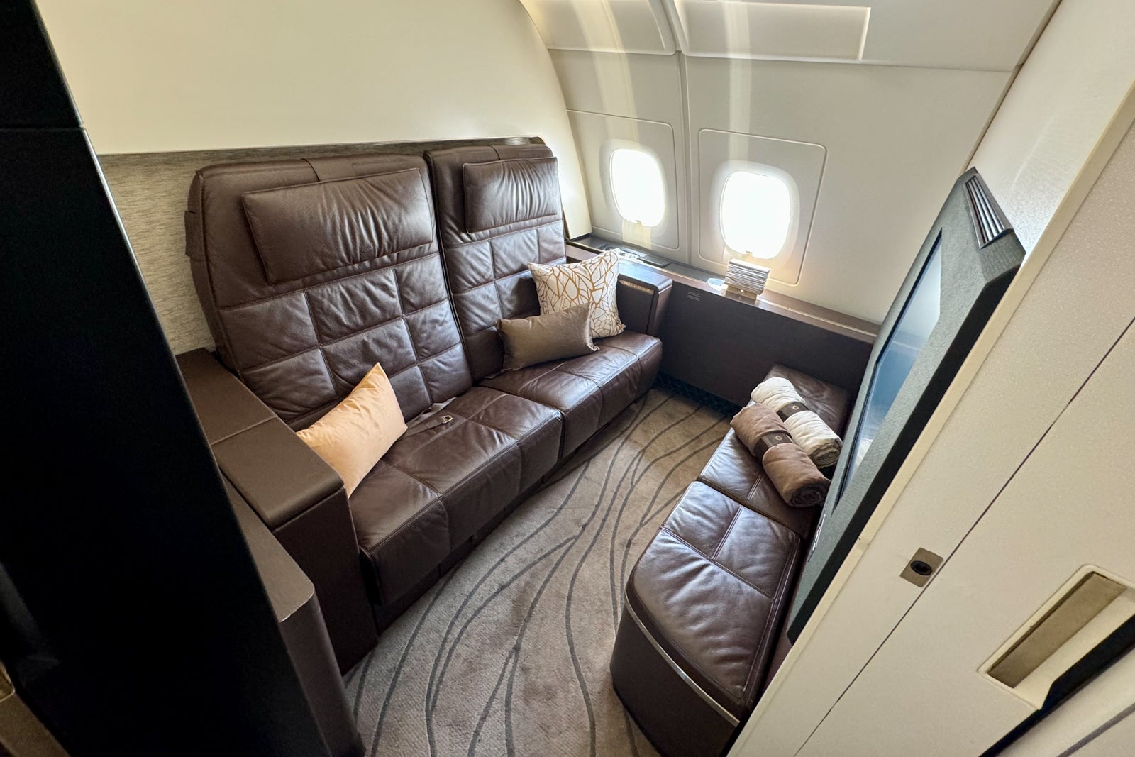 Etihad's Airbus A380 — and the exclusive Residence — is officially back ...