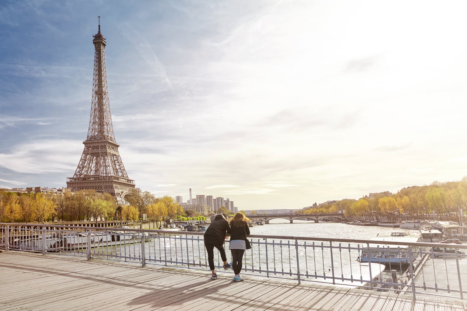 How to get from Charles de Gaulle Airport to the Paris city center ...