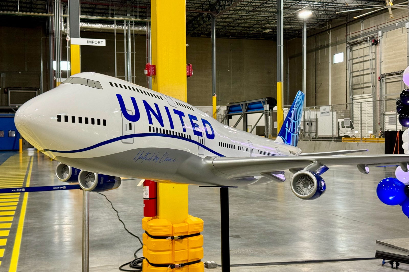 United debuts new cargo facility in Newark — here's a behind-the-scenes ...