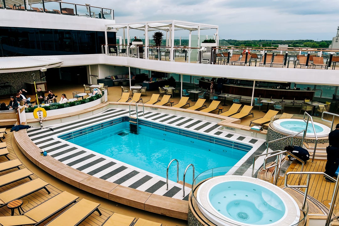 First photos: Inside Queen Anne, the stunning new cruise ship from ...