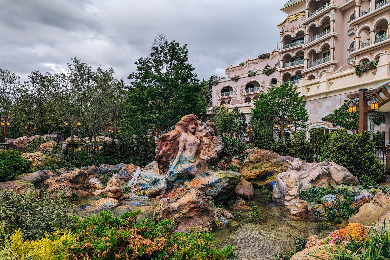 Sneak peek of Tokyo DisneySea's new Fantasy Springs rides and hotel ...