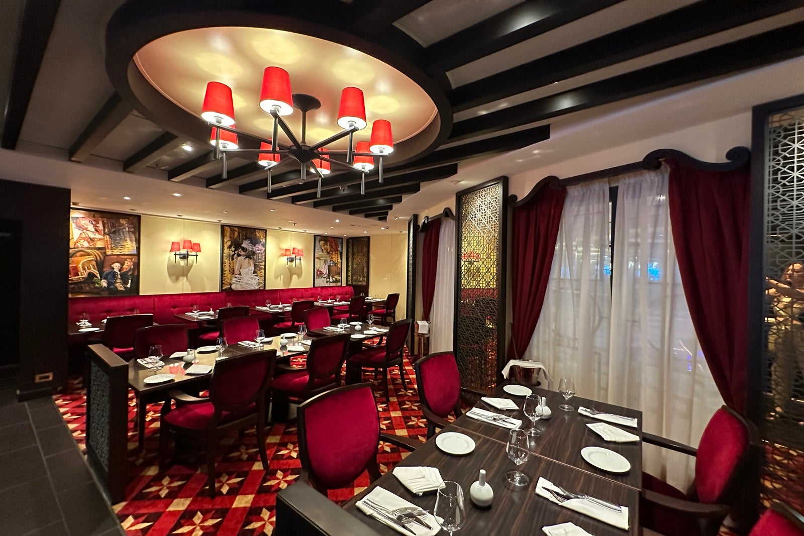 The 10 best cruise ship restaurants and dining experiences - The Points Guy